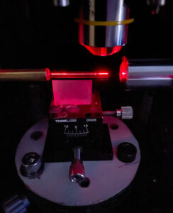 Ultra-small spectrometer yields the power of a 1,000 times bigger ...